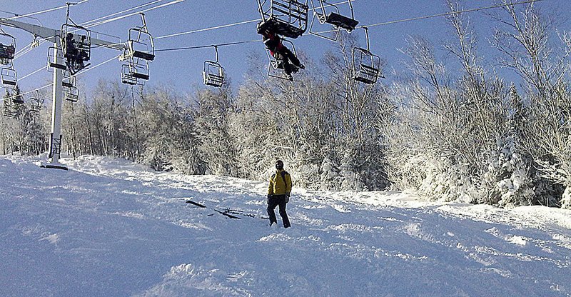 Ski lift fails, drops riders