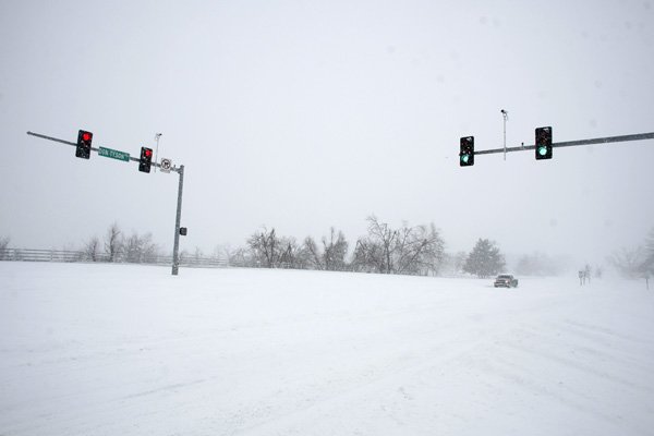 Heavy Snow Forces Northwest Arkansas Airport To Shut Down | Northwest ...
