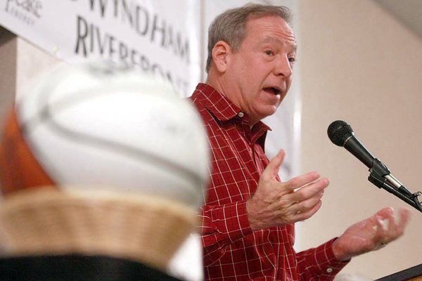 Collen believes Razorbacks only ‘one step away’ | Whole Hog Sports