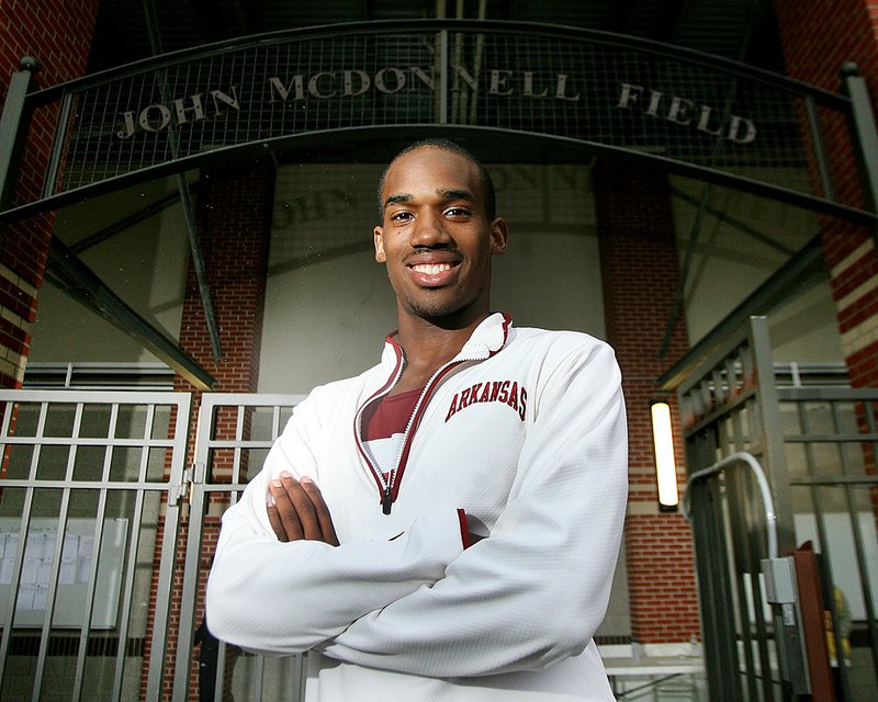 Hogs hurdler gearing up with hamstring healed | Whole Hog Sports