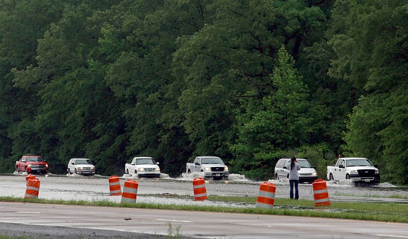 Some lanes reopen on flooded U.S. 67/167 | The Arkansas Democrat ...