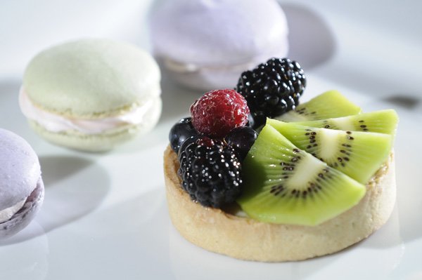 DINING Pretty Pastries