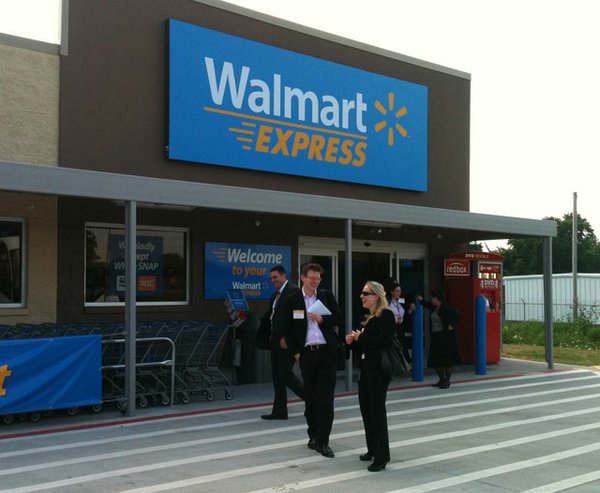 Wal-Mart unveils tiny Walmart Express in Gentry | Northwest Arkansas ...