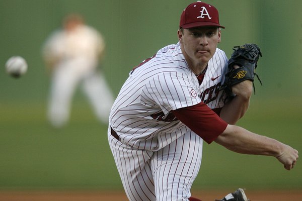 Van Horn eyes deep rotation for 2012 | Whole Hog Sports
