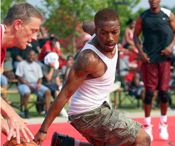 WholeHogSports - Ex-Razorbacks lift Hoop Jams