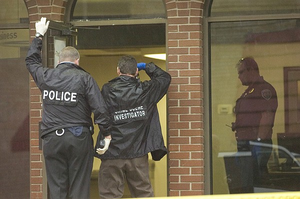 Police Investigate Dickson Street Bank Robbery | Northwest Arkansas ...