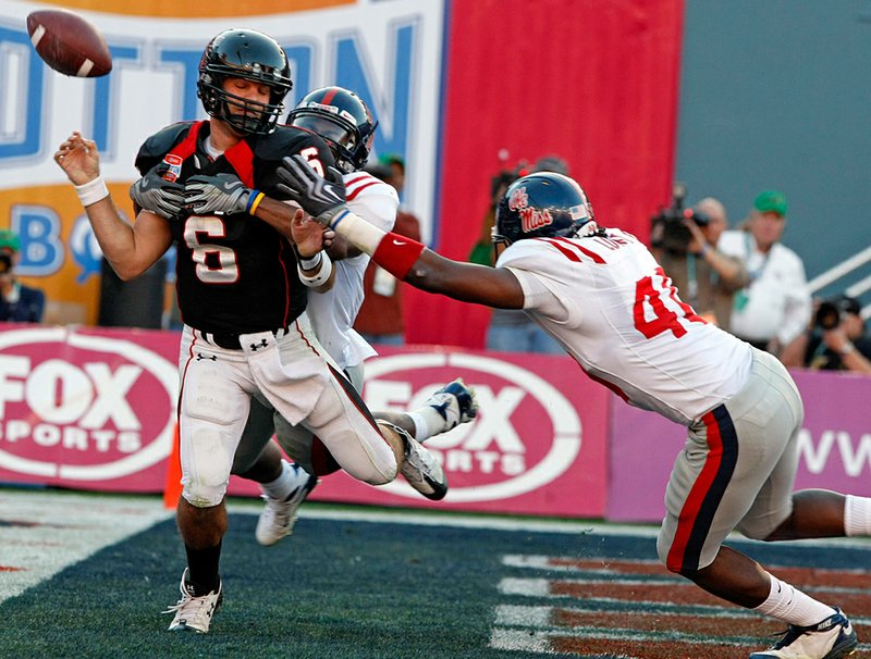 Rebs’ DE returns yet again | Whole Hog Sports