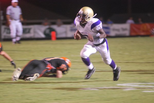 Simmons uses size, speed toward dynamic start | The Arkansas Democrat ...