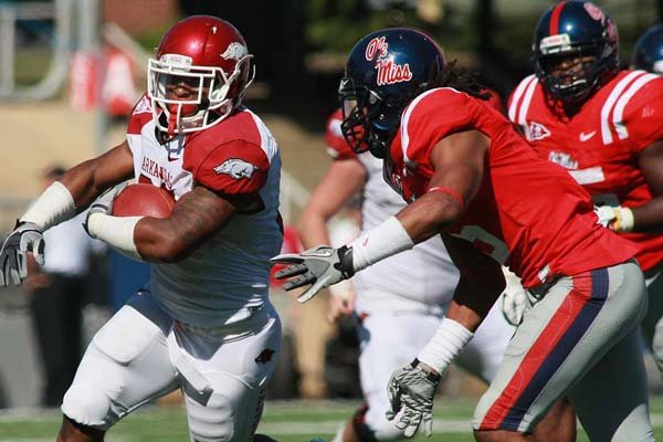 Hogs drop despite victory, upsets