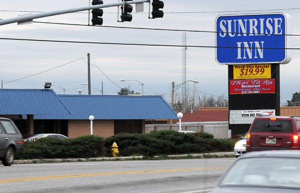 Sun Sets On Sunrise Inn | Northwest Arkansas Democrat-Gazette