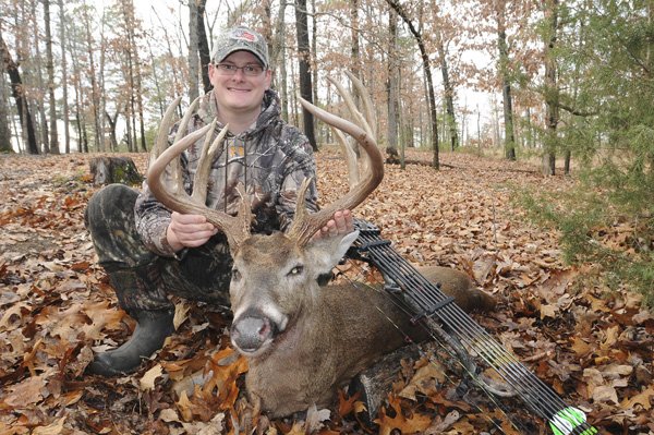 THE FLIP SIDE: Archery White-Tail May Be Record | Northwest Arkansas ...