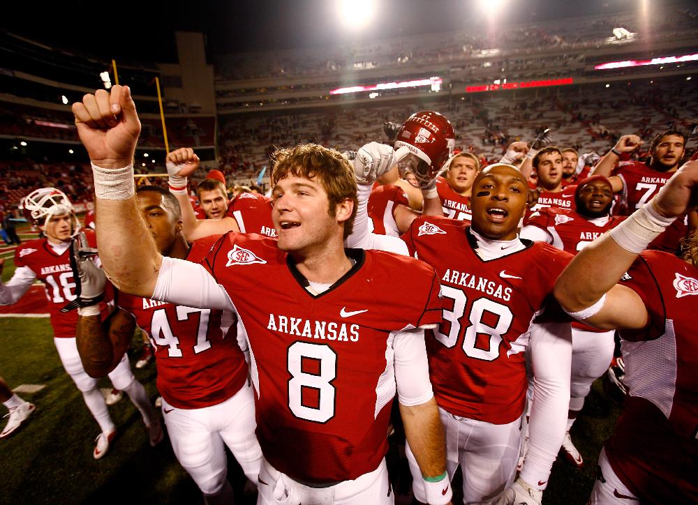 WholeHogSports - Wilson will remain at Arkansas