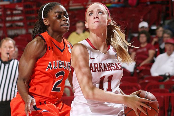Women Razorbacks get first SEC victory