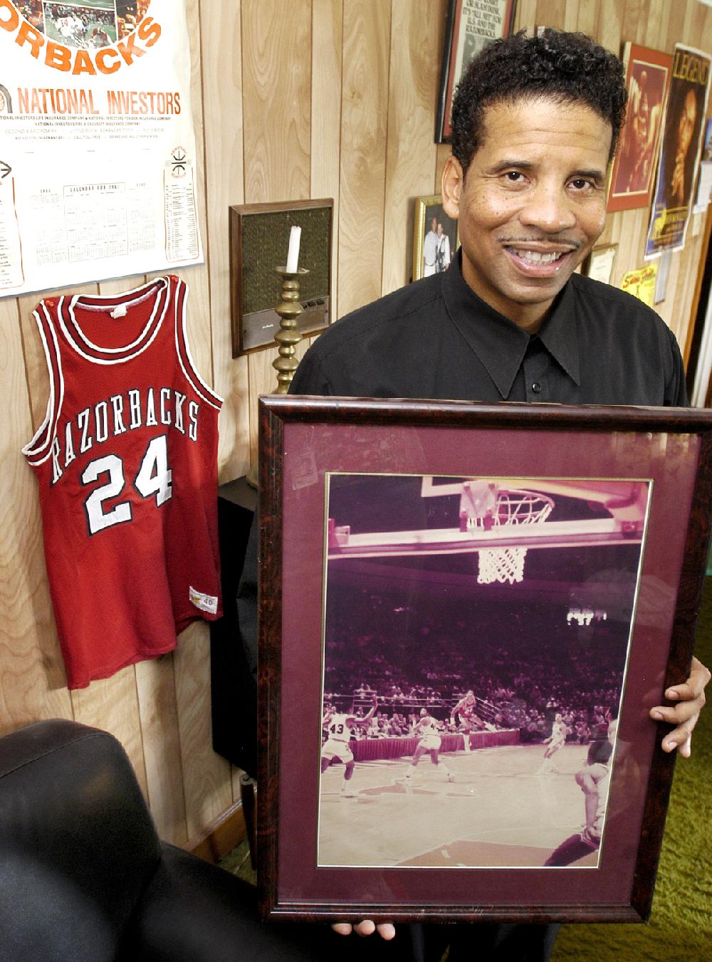 WholeHogSports - Reed will be remembered for shot that beat Louisville