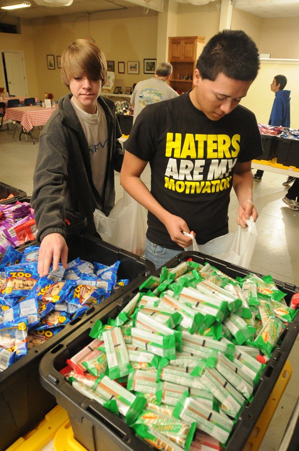 Snackpacks Fight Hunger