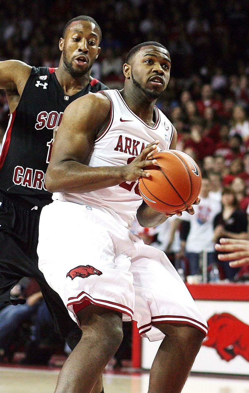 Mitchell quarterbacks a spark | Whole Hog Sports