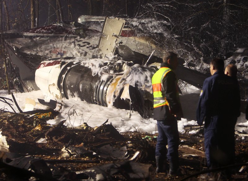German plane crash kills 5 near Frankfurt | The Arkansas Democrat ...