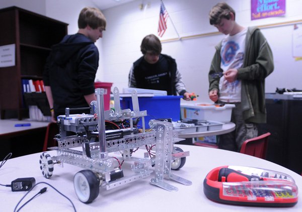 Robot Building Proves Popular