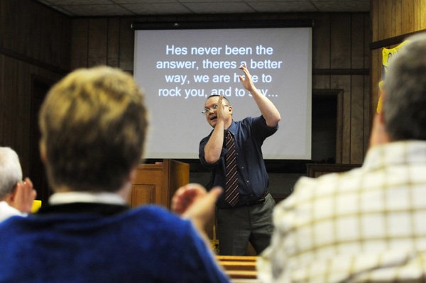 Deaf Church Meets Need | Northwest Arkansas Democrat-Gazette