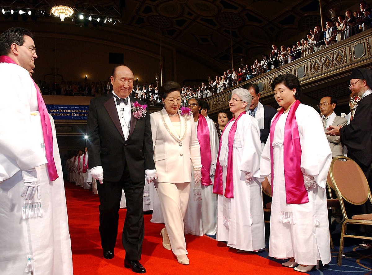Unification Church founder Rev. Moon dies at 92 | The Arkansas Democrat ...