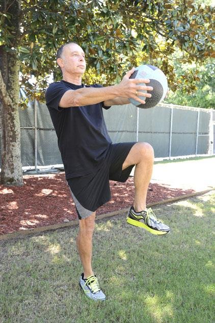 Knee lifts help melt that belly fat | Northwest Arkansas Democrat-Gazette