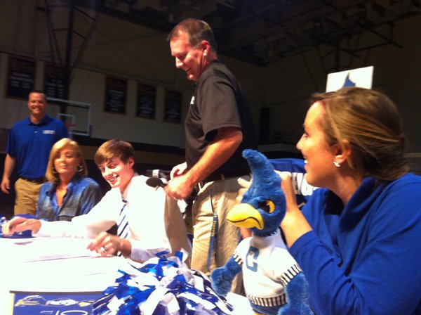 Shiloh’s Harris Signs With Creighton | Northwest Arkansas Democrat-Gazette