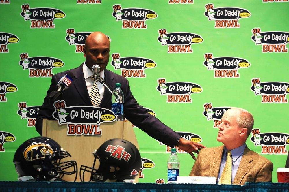 GoDaddy.com Bowl | The Arkansas Democrat-Gazette - Arkansas' Best News ...