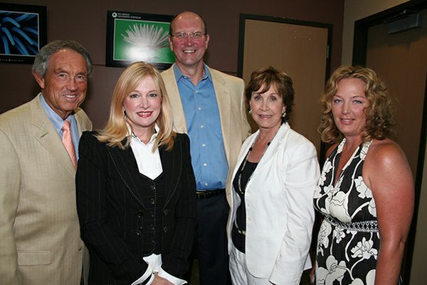 Patsy Sutton, wife of former UA basketball coach, dies at 74