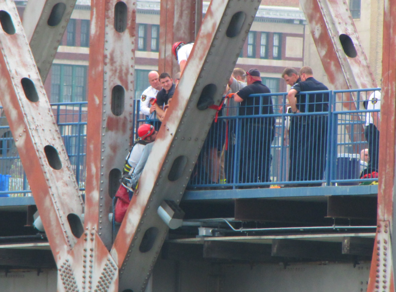 Man rescued from edge of Junction Bridge
