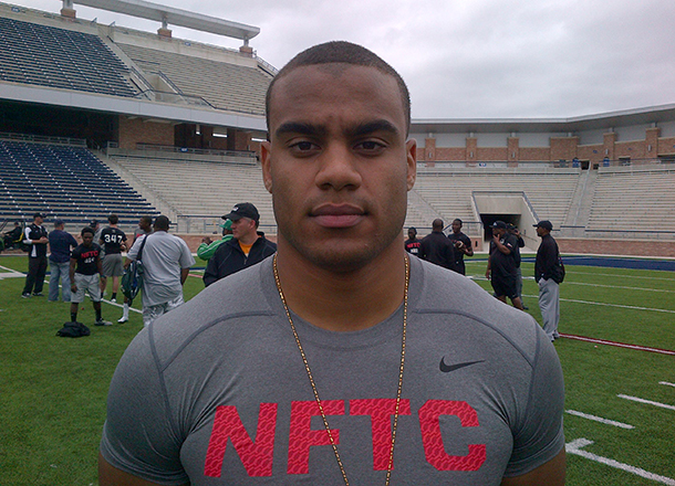 WholeHogSports - Top prospects giving Razorbacks another look