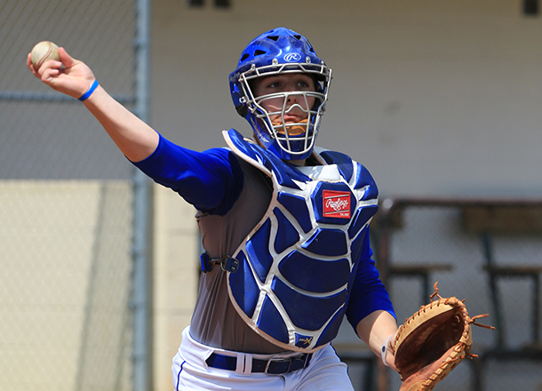 WholeHogSports - Catcher in control for NLR