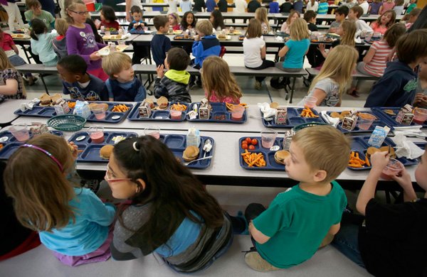 Fayetteville Appeals To Students To Sign Up For Free, Reduced Meals