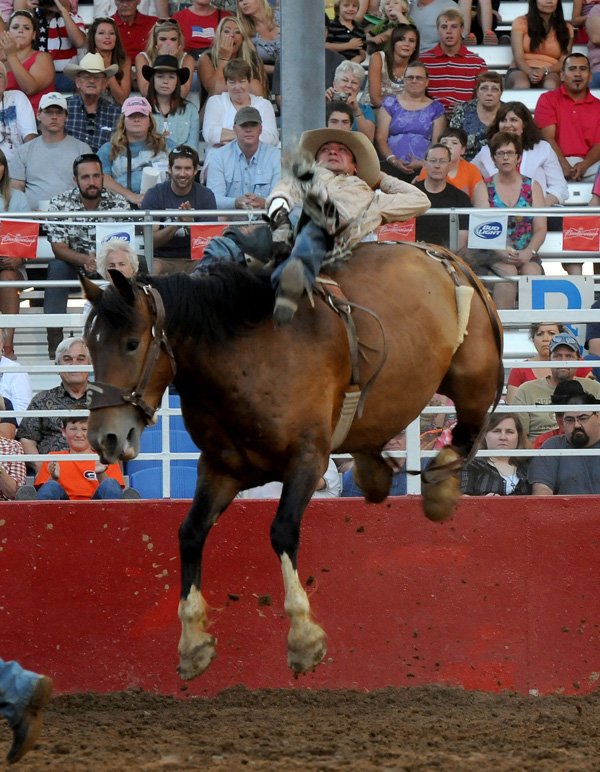 Lowe Flies In, Flies Out With Bareback Lead | Northwest Arkansas ...