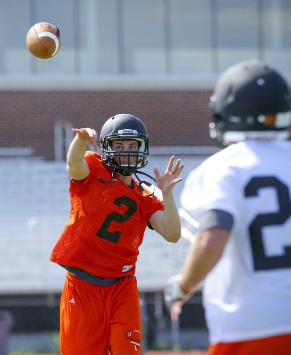 Football returns to Hendrix | Northwest Arkansas Democrat-Gazette