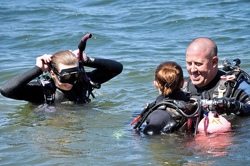 Volunteers help make DeGray more beautiful | The Arkansas Democrat ...