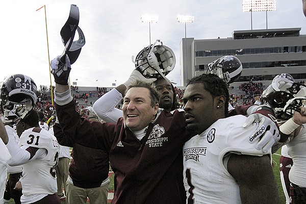 Bulldogs keep bowl hopes alive | Whole Hog Sports