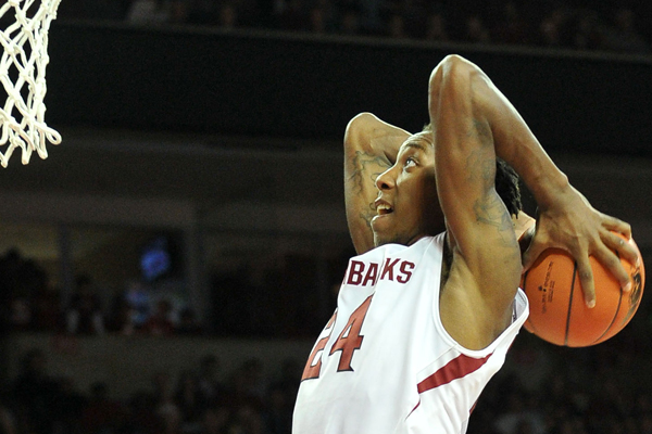 WholeHogSports - Qualls not just a highlight reel so far