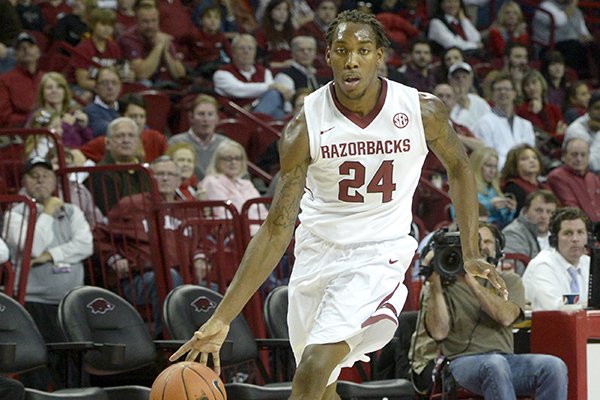Qualls sits first half, ends strong | Whole Hog Sports