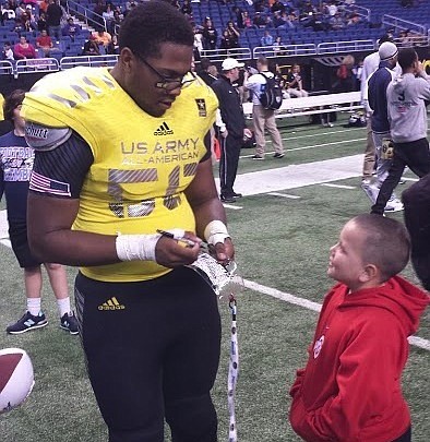 Wallace and parents are proud Razorbacks | Whole Hog Sports