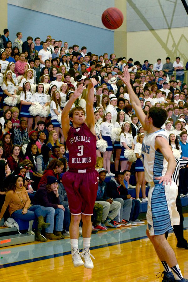 Red’Dogs’ Weapon | Northwest Arkansas Democrat-Gazette