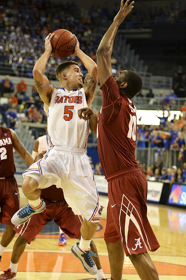 Florida turns up heat, tops ’Bama