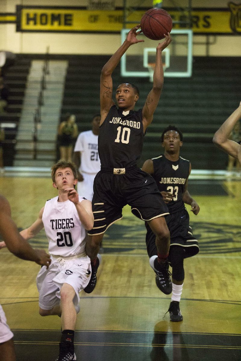 Ross handles it like a boss