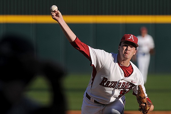 Diamond Hogs bounce back against UNLV | Whole Hog Sports