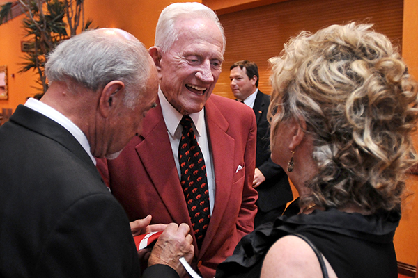 WholeHogSports - Broyles hears the cheers again