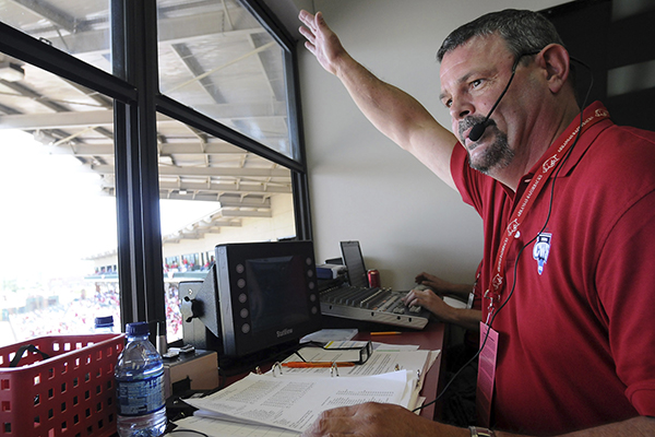 WholeHogSports - Diamond Hogs getting new PA announcer WholeHogSports - Diamond Hogs getting new PA announcer
