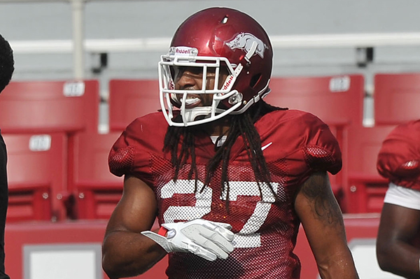 WholeHogSports - Hogs pick 4 team captains