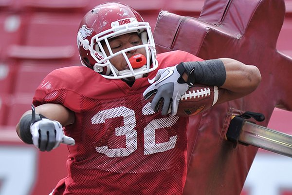 Tailback gets back in routine | Whole Hog Sports