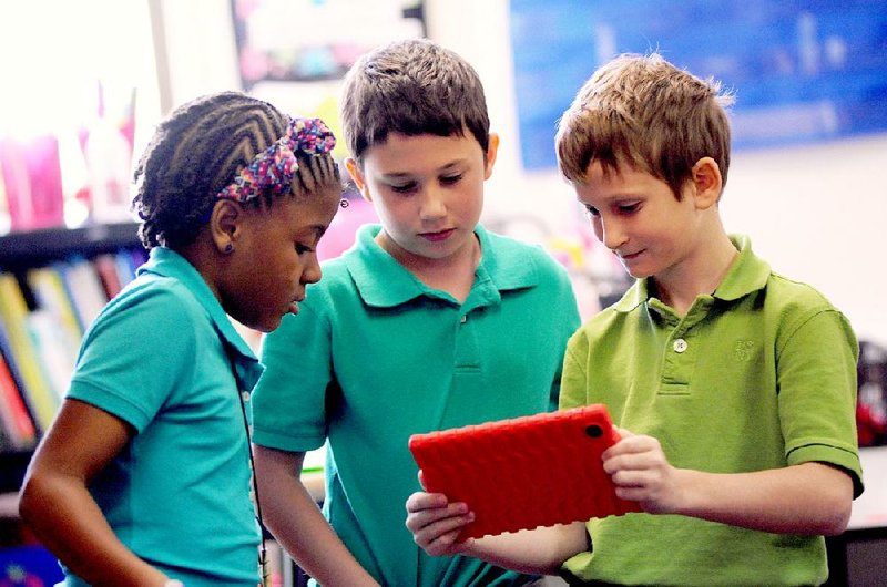 Rumors abound in land of Apple | Northwest Arkansas Democrat-Gazette