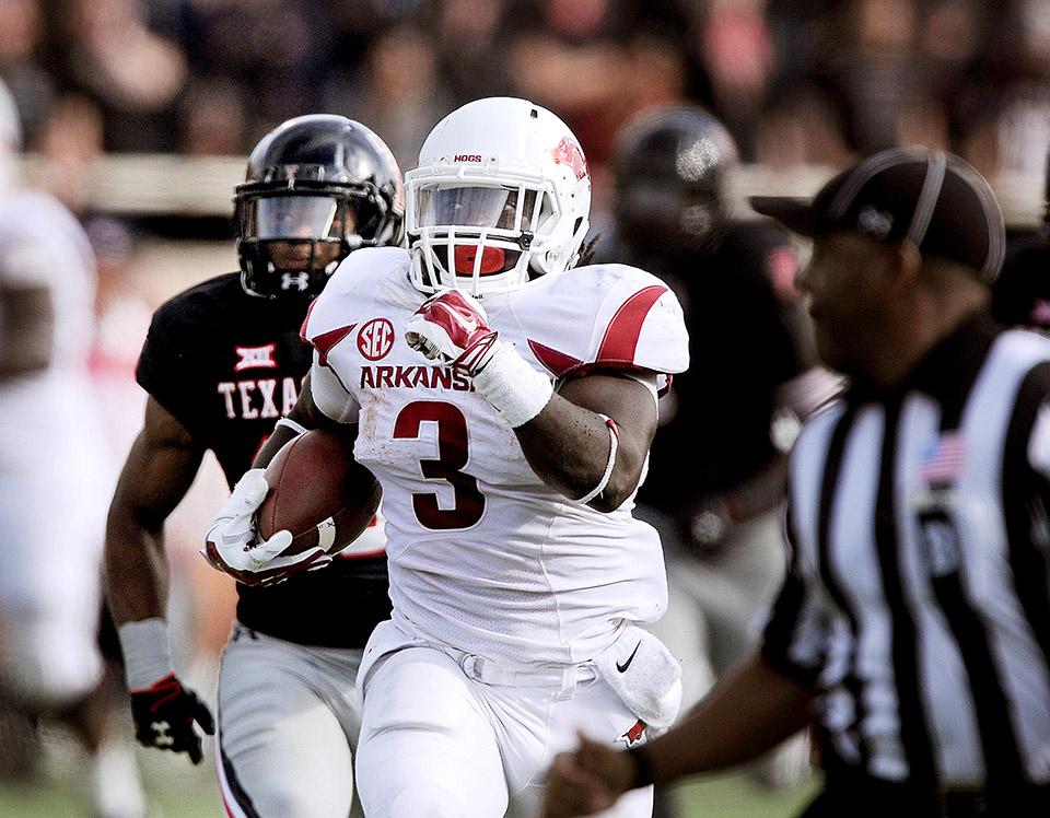 WholeHogSports - Collins earns national recognition