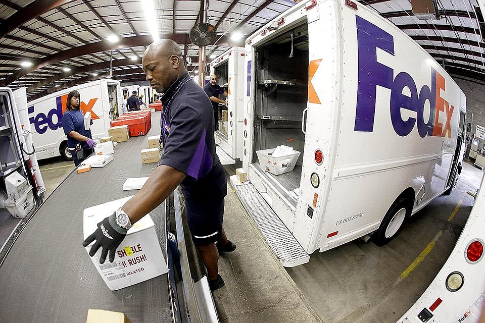 FedEx to add 50,000 for year's end | Northwest Arkansas Democrat-Gazette